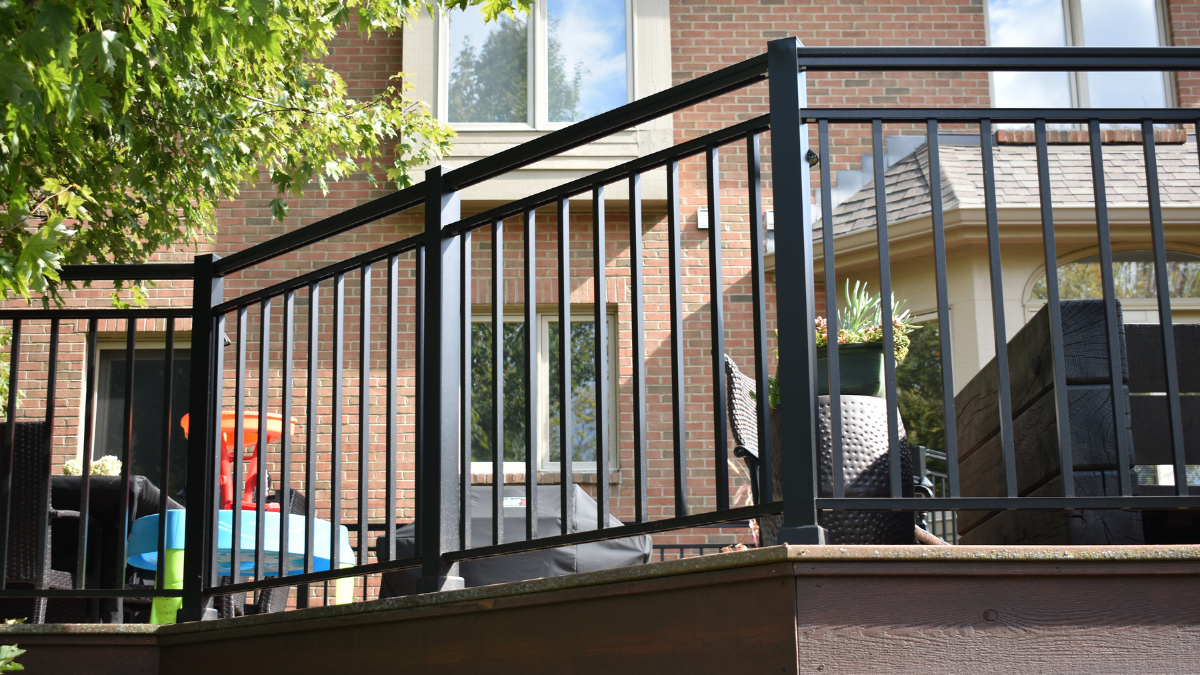 Deck Railing - Superior Aluminum